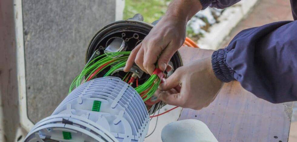 Fiber Optic Cable to Router: Step-by-Step Guide